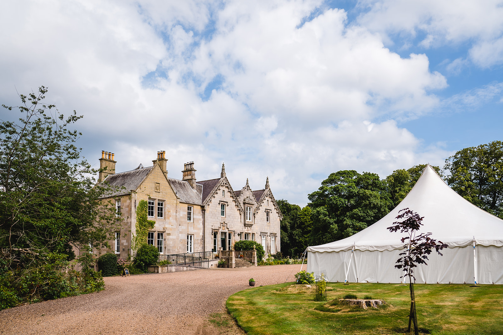 Netherbyres House | An elegant & quirky wedding venue in the Scottish ...